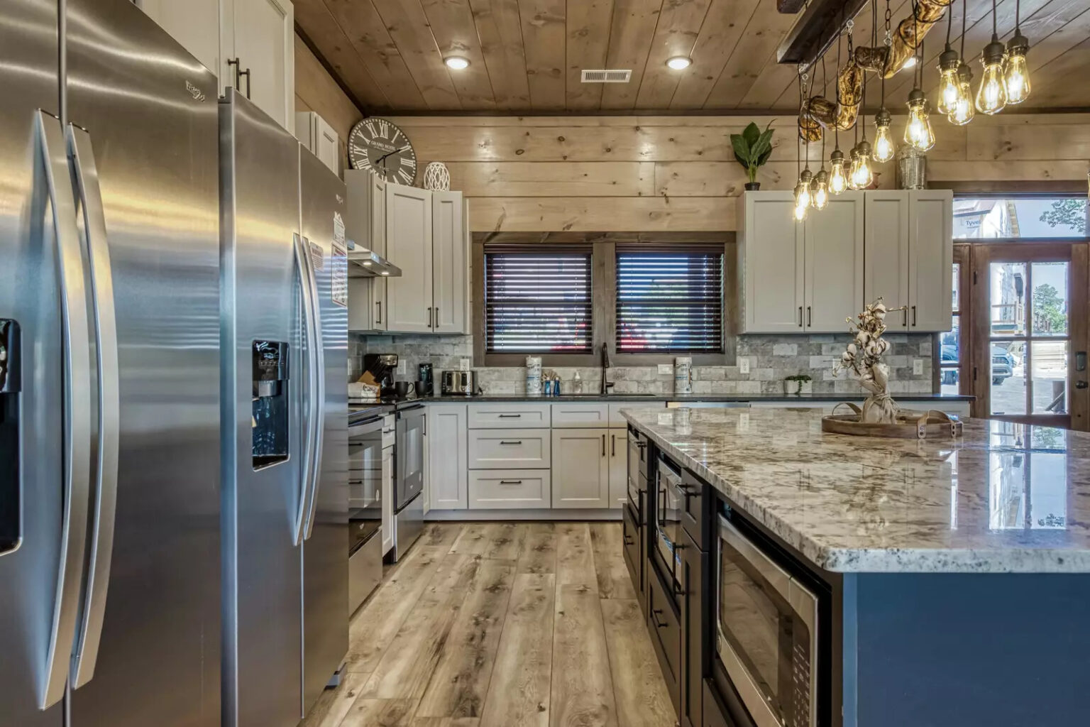 5 Luxury Cabin Design Trends for 2026: The MCHB Blueprint - Mountain ...